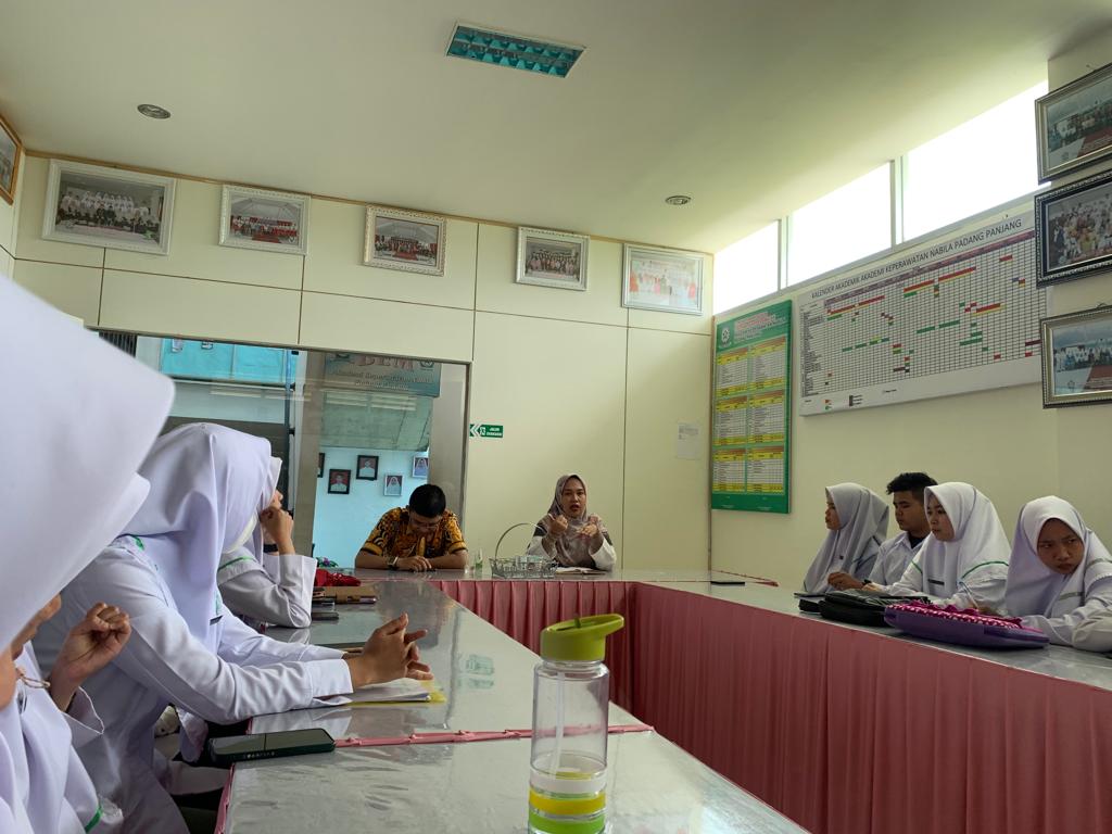 Rapat Proker BEM dan UKM – Akademi Keperawatan Nabila